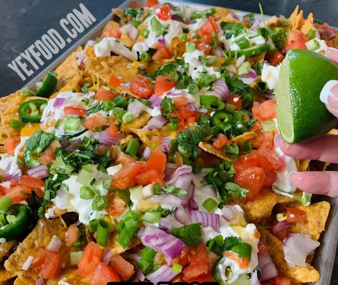 Make Amazing Crowd-Pleasing Sheet Pan Nachos - Yeyfood.com: Recipes ...