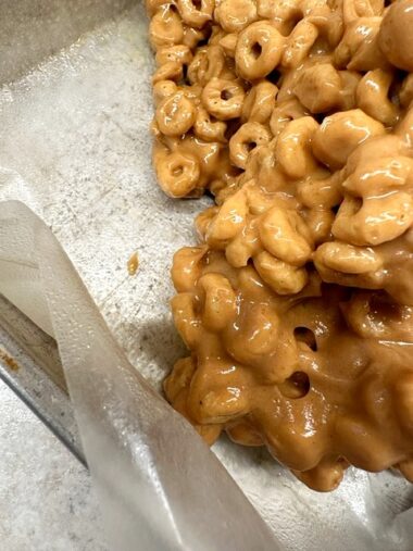 You'll Love 3 Ingredient Peanut Butter Cheerio Bars - Yeyfood.com ...
