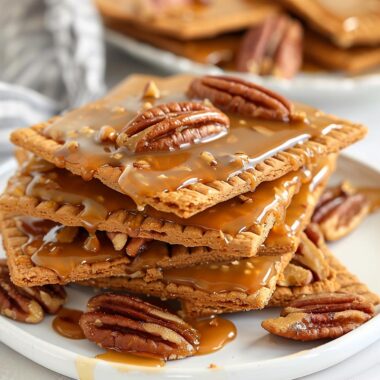 Bourbon Graham Cracker Candy - Yeyfood.com: Recipes, cooking tips, and ...