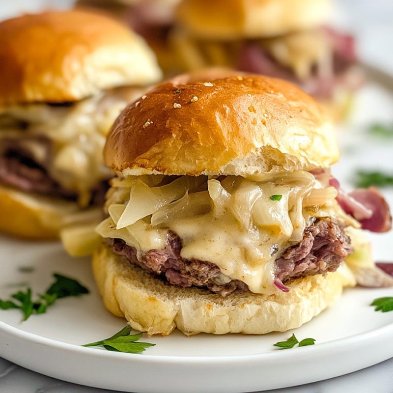 Reuben Sliders - Yeyfood.com: Recipes, cooking tips, and kitchen hacks ...