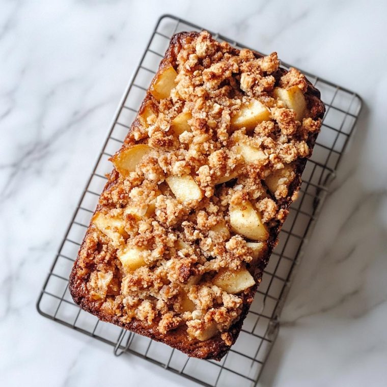 Apple Crumble Loaf - Yeyfood.com: Recipes, cooking tips, and kitchen ...